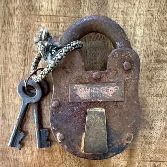Vintage | Accents | Vintage Alcatraz De Prison Padlock With Keys | Poshmark